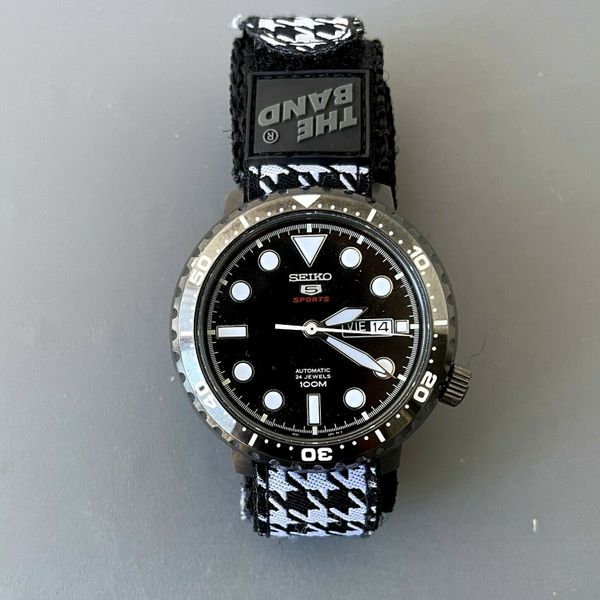 Seiko 5 sport SRPC67 + Chums THE BAND | WatchCharts
