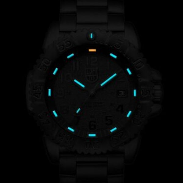 Luminox Navy SEAL Steel Colormark Blackout Series 3150 - Swiss Made ...