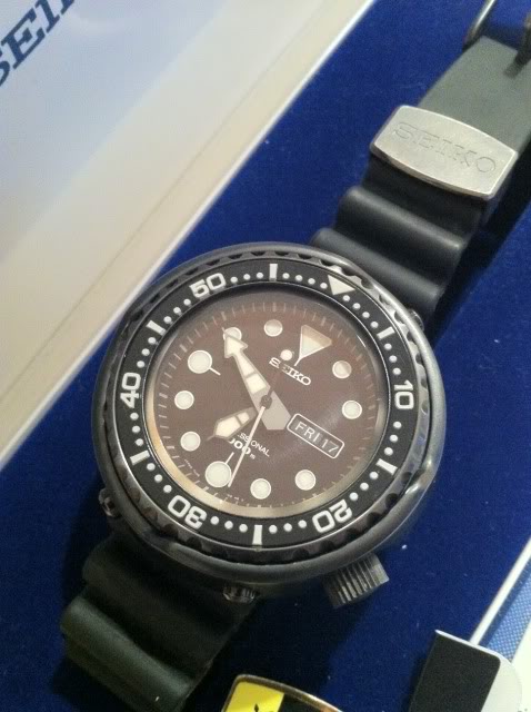 SPF WTS: Seiko SBBN011 Darth Tuna, Full Kit, Extra Strap | WatchCharts