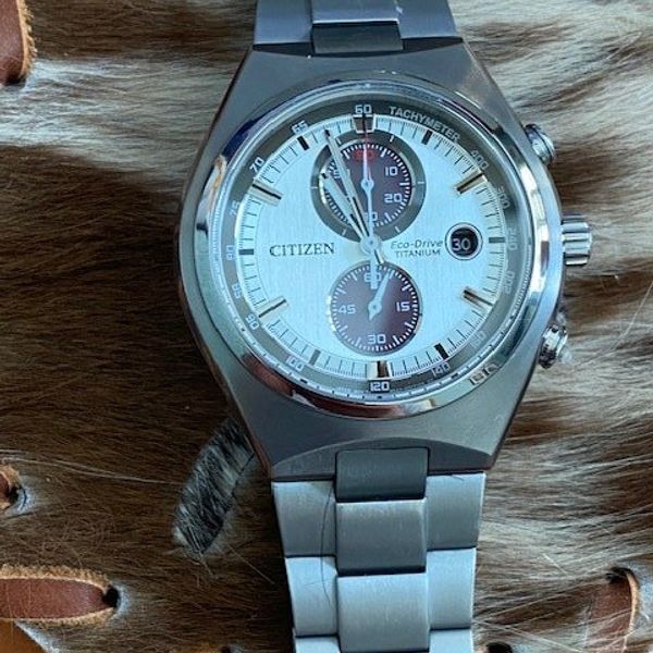 Citizen Panda - Super Titanium Chronograph rare white/silver dial ...