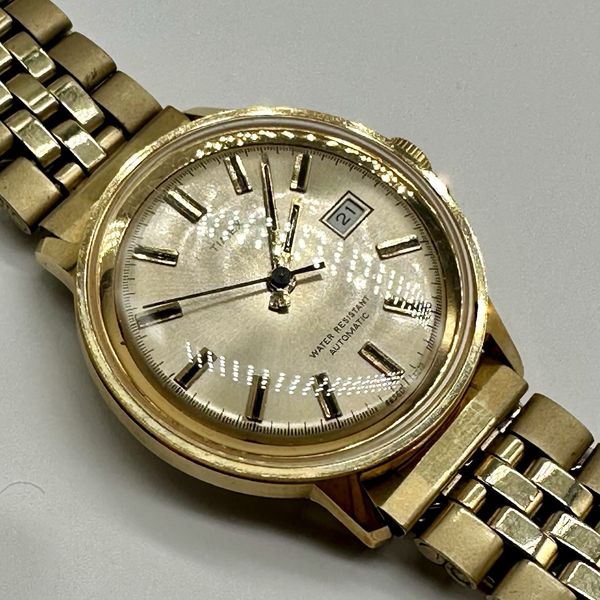 Vintage Menâ s TIMEX Water Resistant AUTOMATIC Day/Date CLEAN RUNNING ...