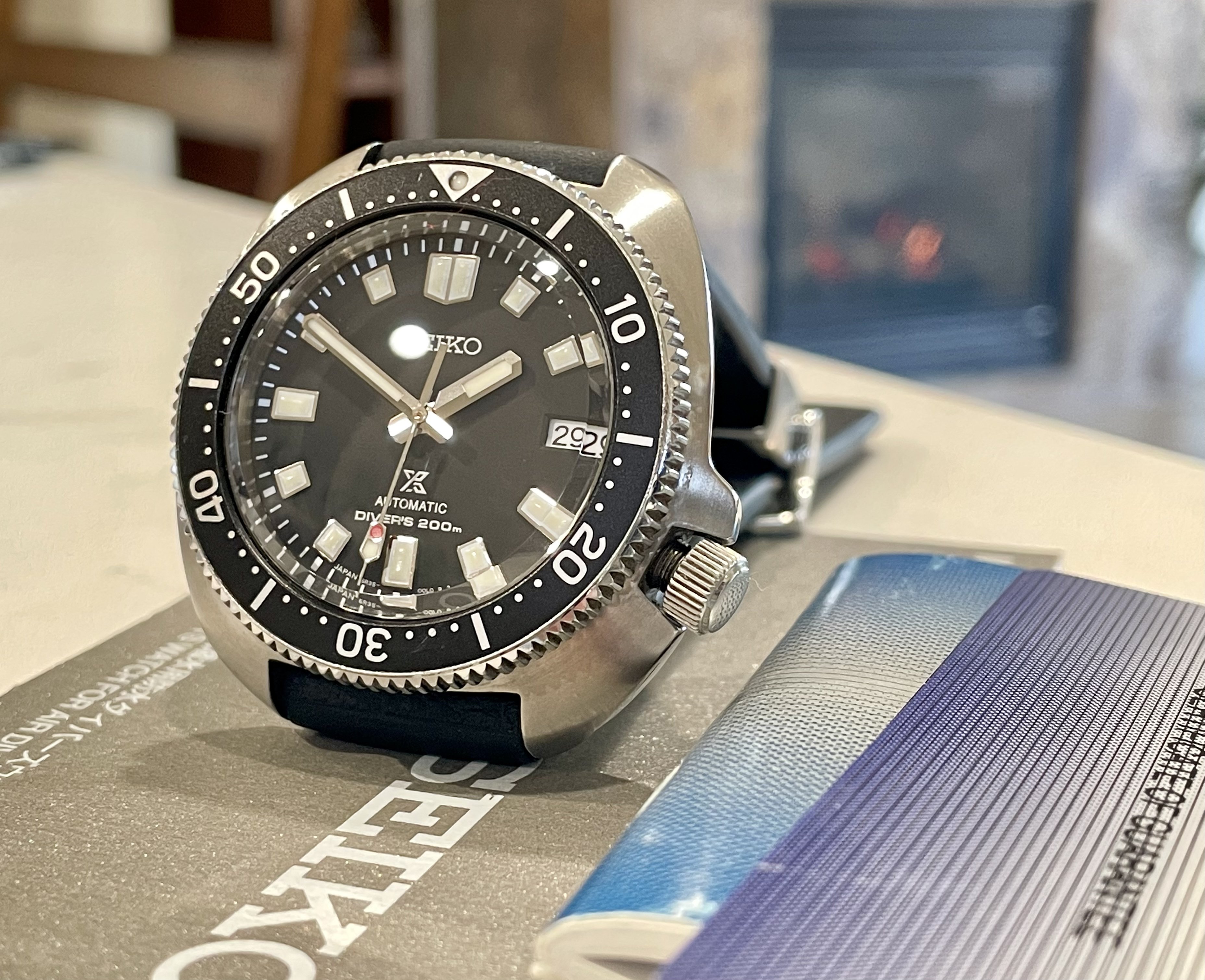 [$800 USD] WTS ONLY. Seiko SPB 151, Black Willard, No Lume plot on 3. A ...
