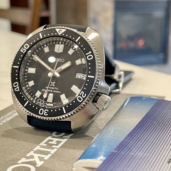 [$800 USD] WTS ONLY. Seiko SPB 151, Black Willard, No Lume plot on 3. A ...