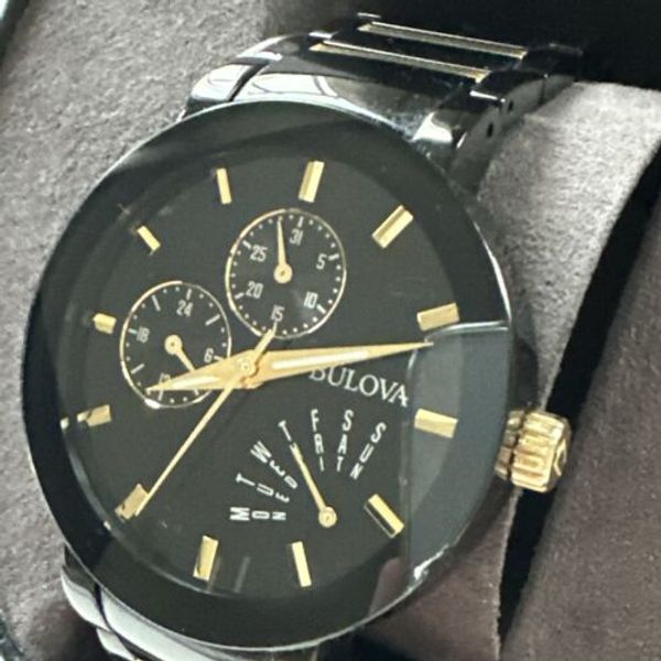 Bulova Men's Modern Quartz Day Date Black Watch 40 MM 98C124 *CHIPPED ...