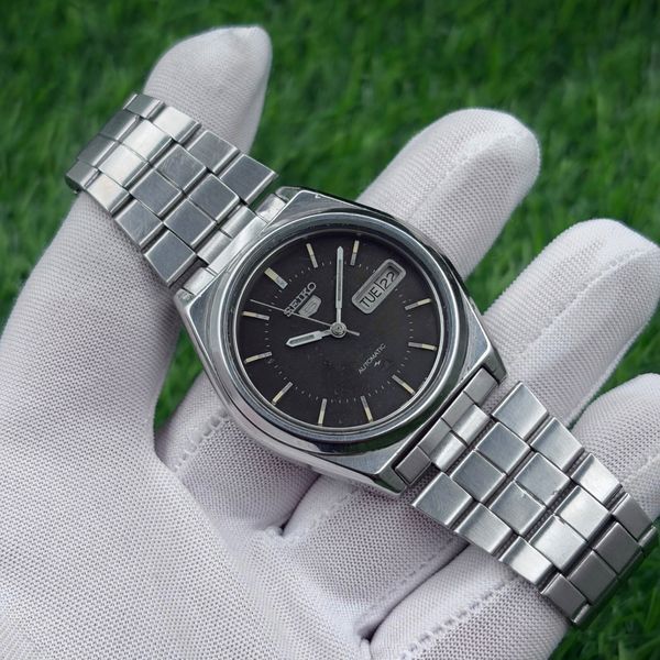 Vintage Seiko 5 Automatic Beautiful Black Dial Japan Made Men Watch 7009-8761 | WatchCharts ...
