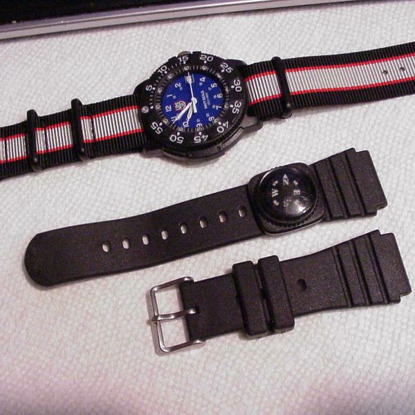 SWISS Luminox Navy Seals Watch 3Hmbm Blue Face 200m/660ft DIVER MEN ...