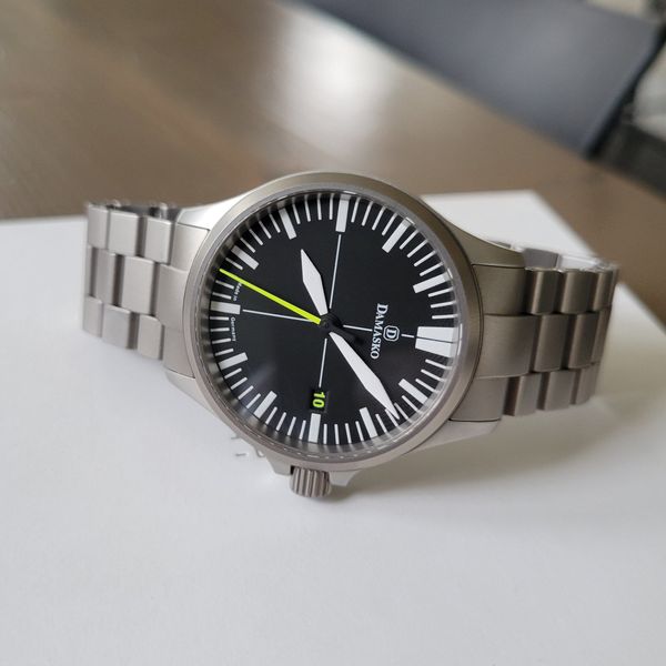 Damasko DS30 on Bracelet | WatchCharts Marketplace