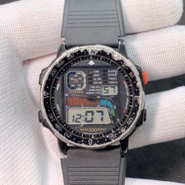 VTG Citizen Windsurfer LCD Digital Chronograph Mens Watch D060 086970k ...