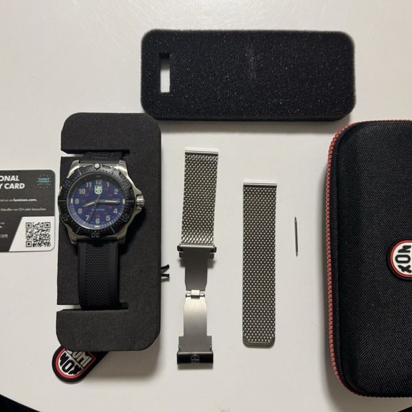 Luminox Manta Ray Steel Carbonox X2.2134 45mm Blue Dial Men's Watch ...
