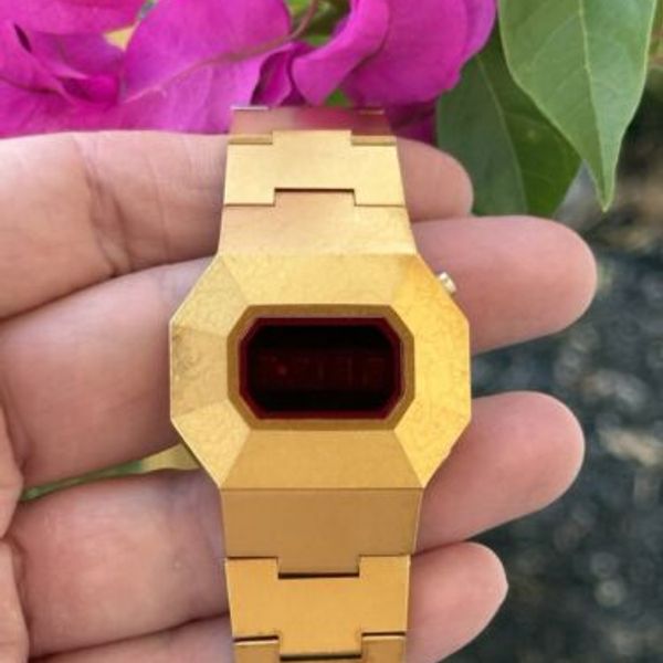 Rare & Stunning 1975 Fairchild Red LED Futuristic Watch Vintage Matte ...