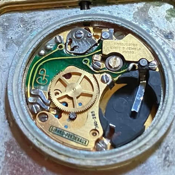 Girard Perregaux quartz movement | WatchCharts Marketplace