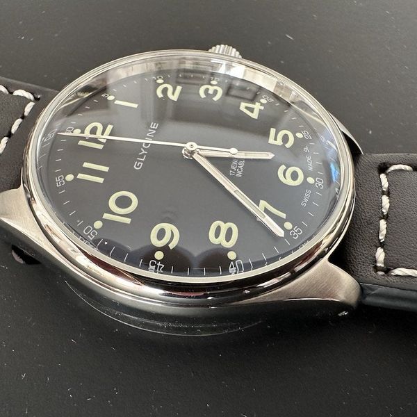 Glycine Combat 6, hand-wind | WatchCharts Marketplace