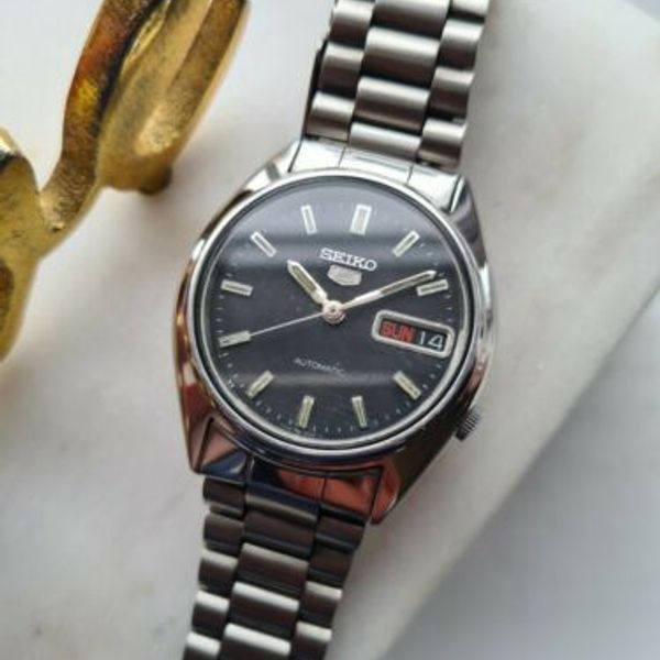 Vintage BLACK 1976 SEIKO 5 Men's Automatic Day/Date Watch 7009-6000 70s ...