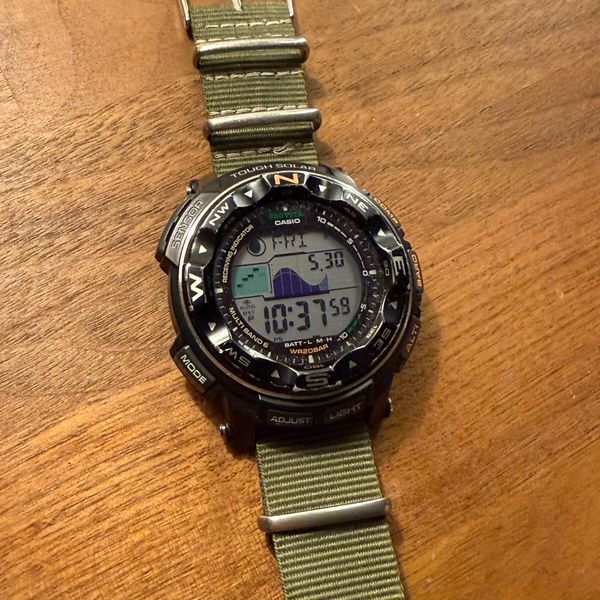 Casio Protrek PRW2500R-1CR (Includes original strap, box, 7 NATO straps ...