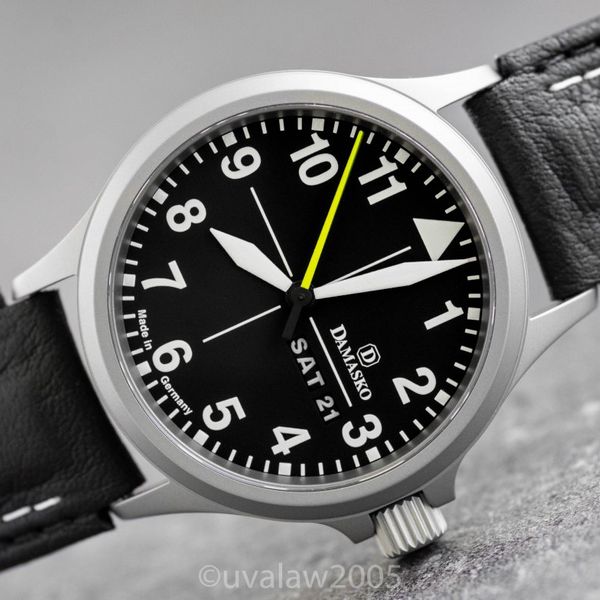 SOLD Damasko DA36 Pilot Watch, OEM Leather, Brand New, US AD Warranty ...