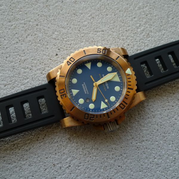 FS: Helson bronze Sharkdiver w/ blue dial | WatchCharts Marketplace