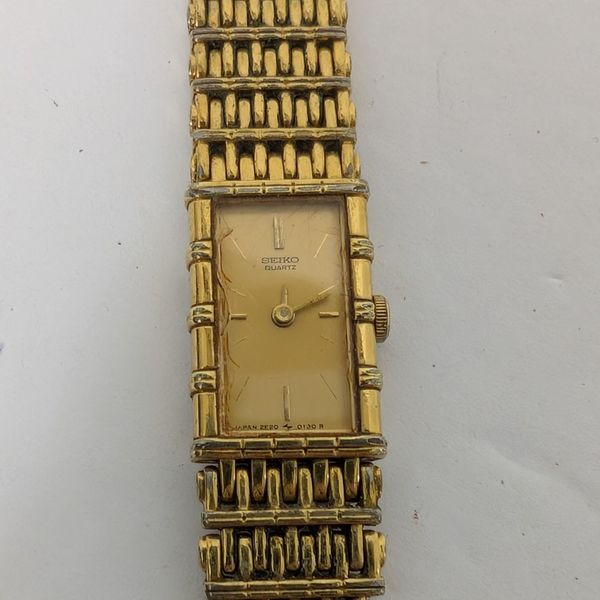 Vintage Seiko Quartz Gold Tone Watch â Rectangular Dial, Textured ...
