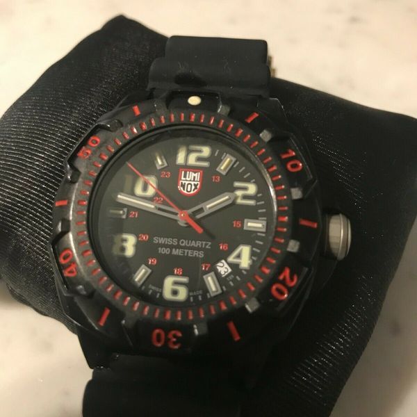 Luminox battery Quarts | WatchCharts Marketplace
