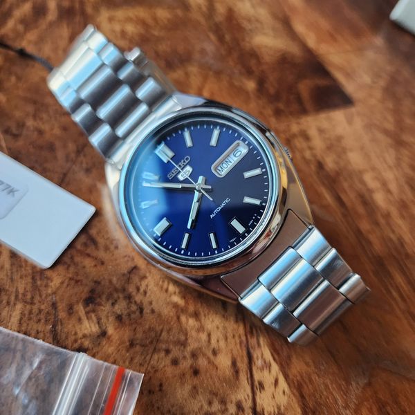 Seiko SNXS77 Blue Dial | WatchCharts Marketplace