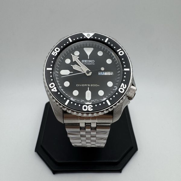 Seiko SKX007K2 Wrist Watch for Men | WatchCharts Marketplace
