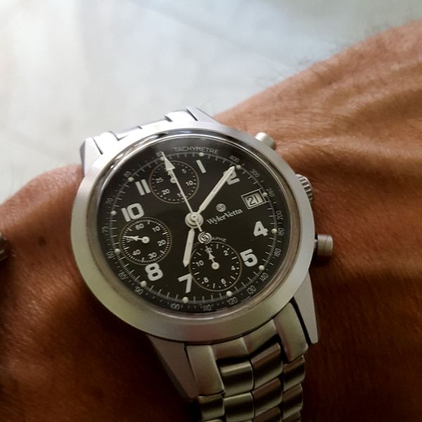 Wyler Vetta Uptown - Chronograph | WatchCharts Marketplace
