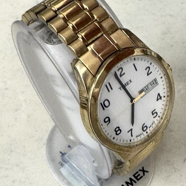 VERY GOOD Menâ s TIMEX INDIGLO WR30M Quartz ON ORIGINAL TIMEX DISPLAY ...