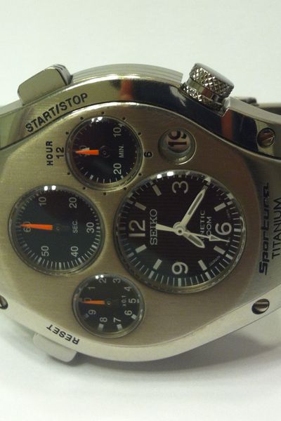Seiko Sportura Kinetic Chronograph SLQ009 Price, Specs, Market Insights ...