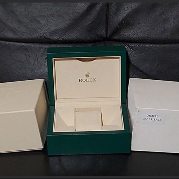 Original Rolex Box ( M ) Size | WatchCharts Marketplace