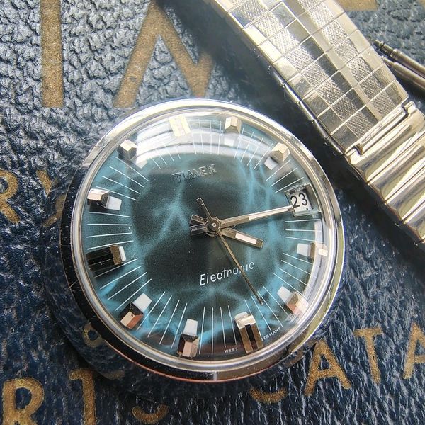 Timex Blue Nebula M87 42 mm Rare Vintage Watch Running Beautiful All ...