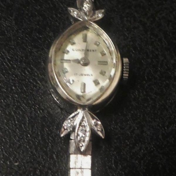 VINTAGE LADIES Guildcrest WATCH 14K GOLD INCLUDING 6 small diamonds ...