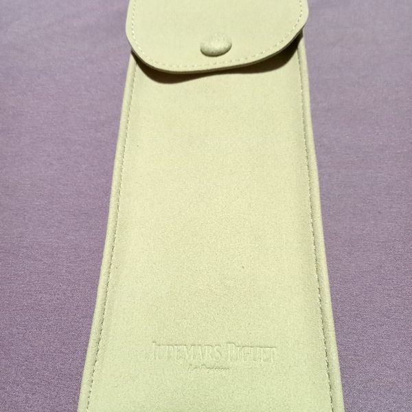 Audemars piguet watch pouch | WatchCharts Marketplace