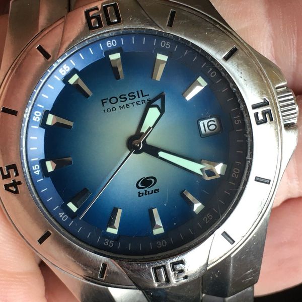 2010 Gents Fossil Blue AM-3724 Wristwatch. Calendar, Sunburst 100m ...