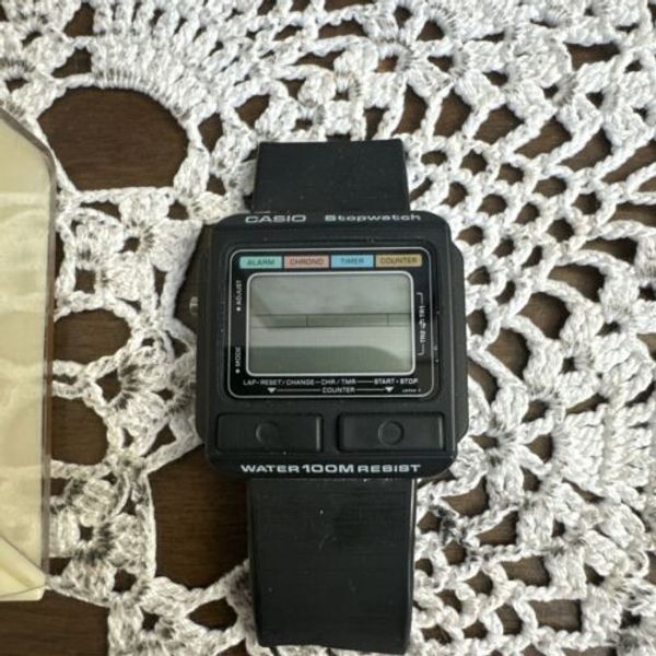 Casio 211-W-500 Vintage Quartz Water Resist StopWatch Digital Japan ...