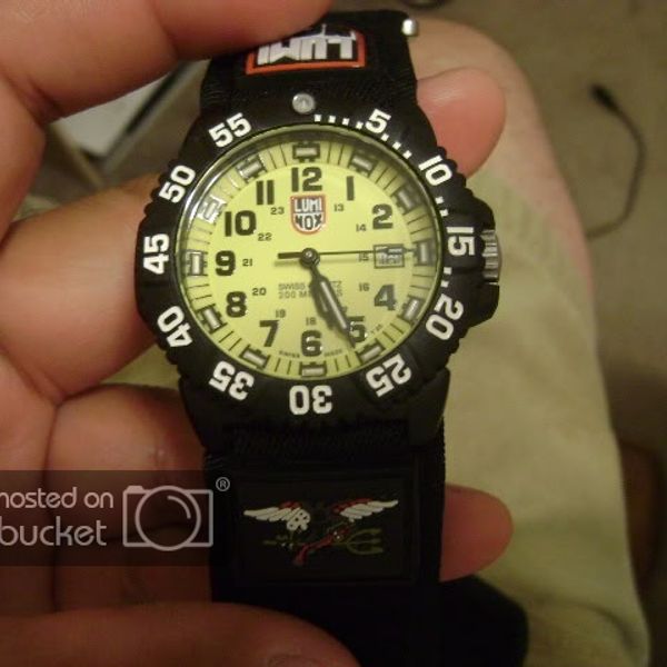 Fs: Luminox evo navy seal (yellow dial) on velcro .........brand new ...