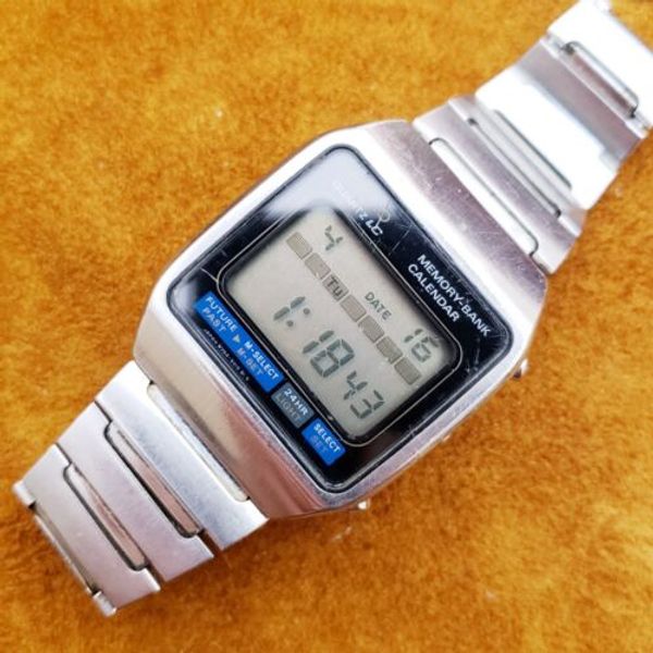 1978 Seiko M354-5019 James Bond (Moonraker) Memory Bank Calendar Watch ...