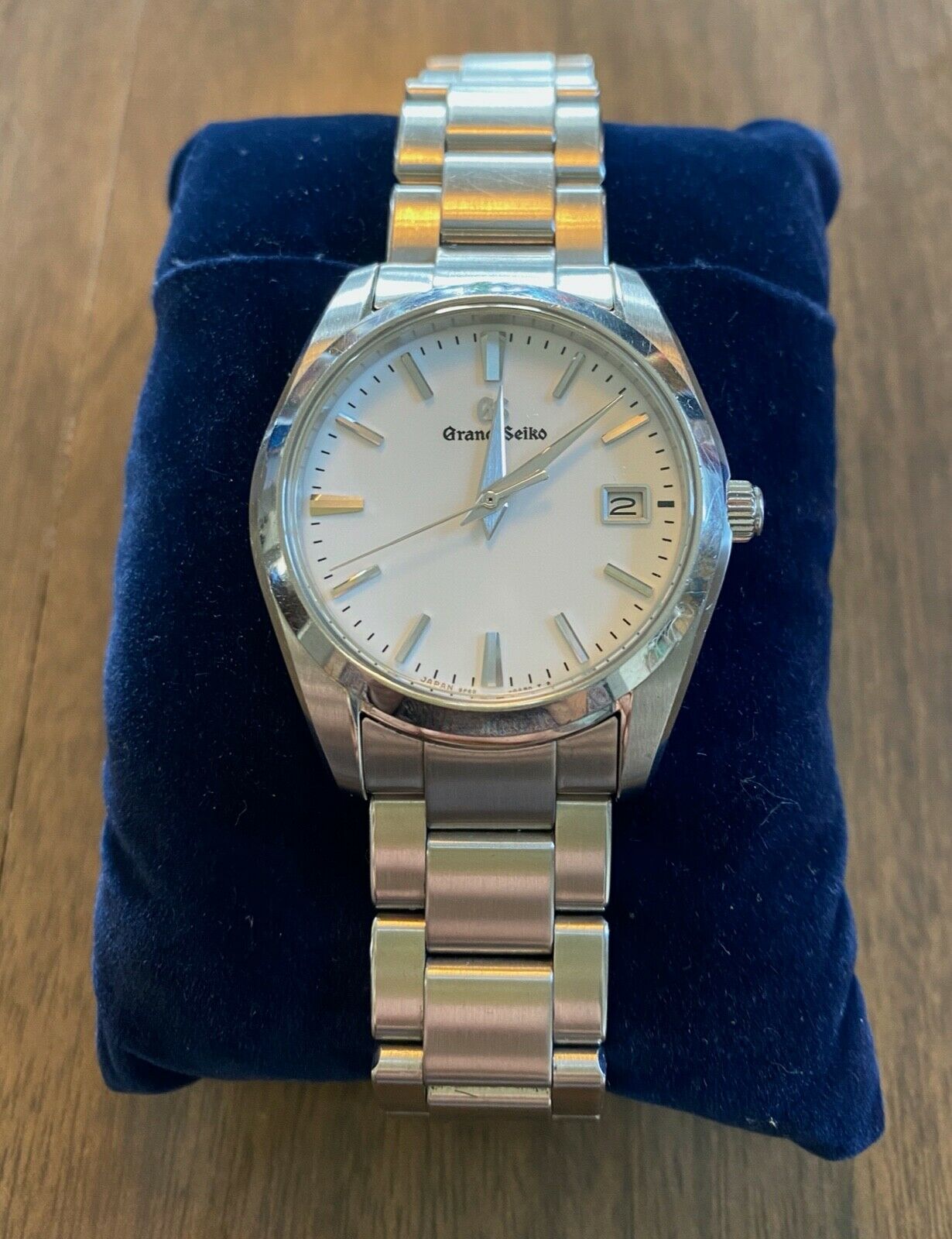 Grand Seiko SBGX259 Quartz Men's Watch- White Dial ±10 seconds per year ...