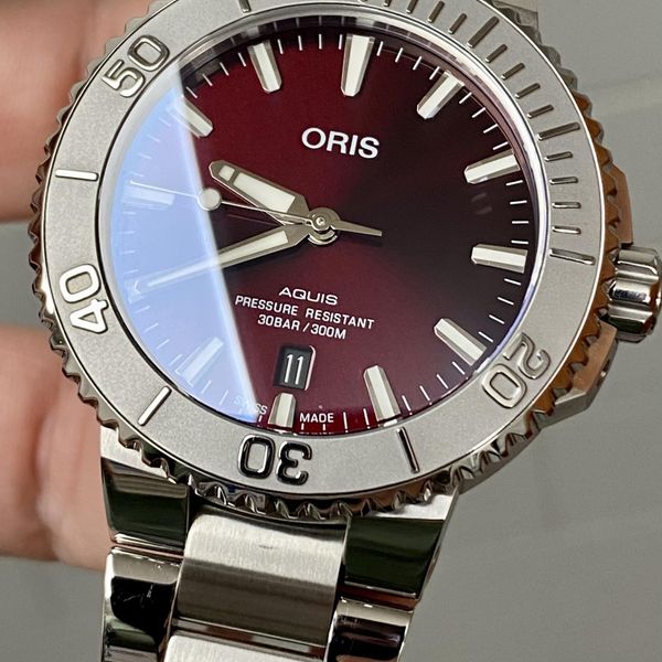 [WTS] Oris Aquis “Cherry”, Full Kit, 41.5mm | WatchCharts