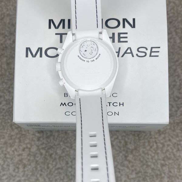 NEW Omega x Swatch Snoopy Moonswatch Mission to the Moonphase New Moon ...