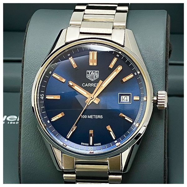 All accessories and two types of straps included Tag Heuer Carrera Men ...