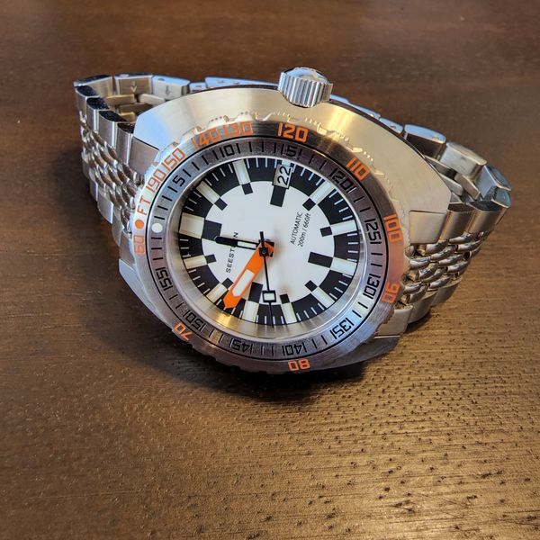 Seestern Army Sub300 Doxa homage | WatchCharts