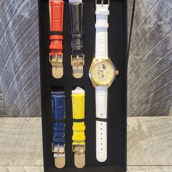 Invicta Disney Limited Edition Women's 38mm Gold Mickey Watch Band Set ...