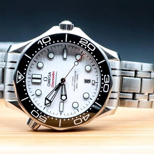 FS: Omega Seamaster Diver. Great White. 2024. NEW! | WatchCharts ...
