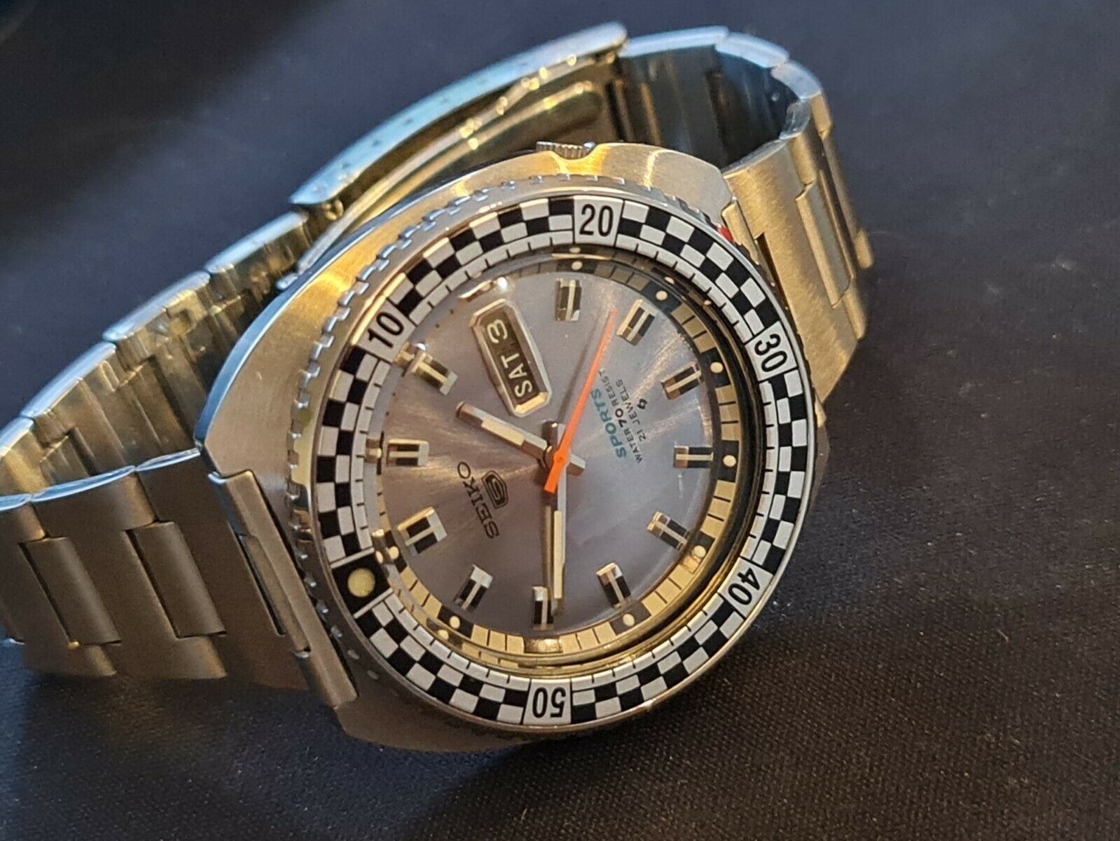 Seiko 5 Sport Rally Diver 6119-7073 Price as of October 2025 | WatchCharts