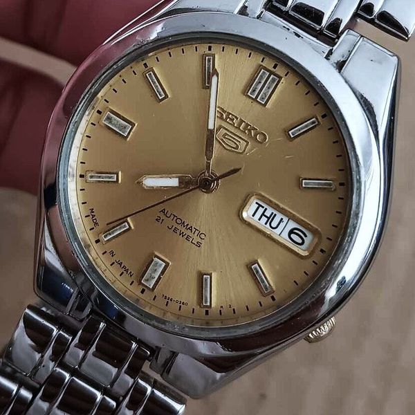 Vintage Seiko 5 automatic 21 jewels Gold dial wrist watch Cal 7s26 | WatchCharts Marketplace