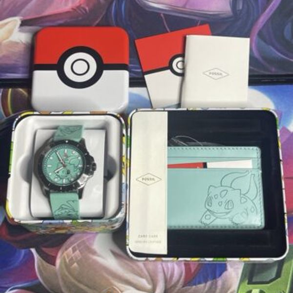 Fossil x PokÃ©mon Center Bulbasaur Evo Watch Stainless Steel With Card ...