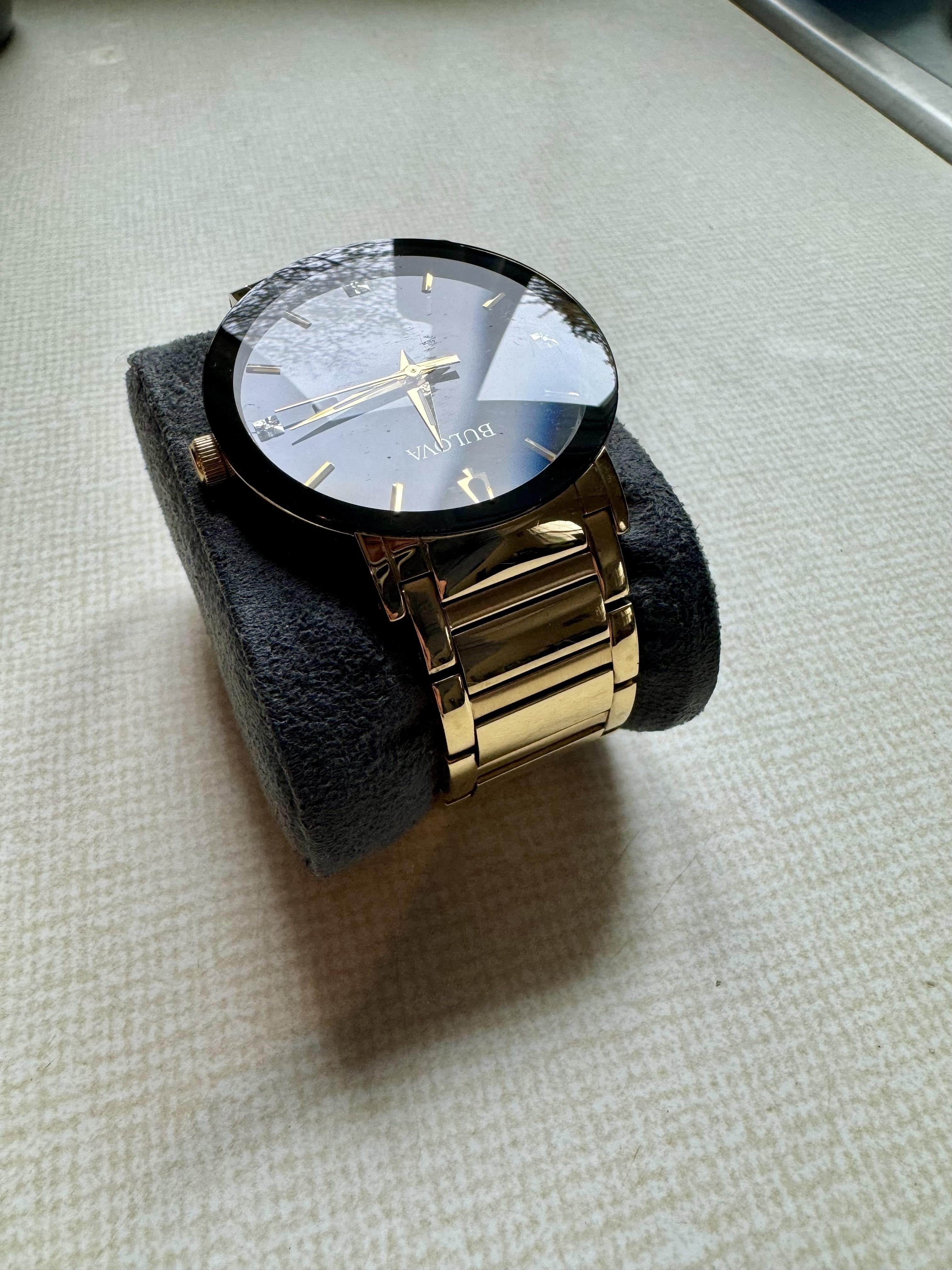 [WTS] Bulova Futuro 97D116 42mm Quartz | WatchCharts Marketplace