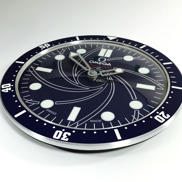 OMEGA SEAMASTER JAMES BOND 007 DEALERS SHOWROOM DISPLAY WALL TIMEPIECE ...