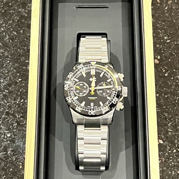 Christopher Ward C60 Chronograph 2025 â Bumblebeastâ - Fab condition ...