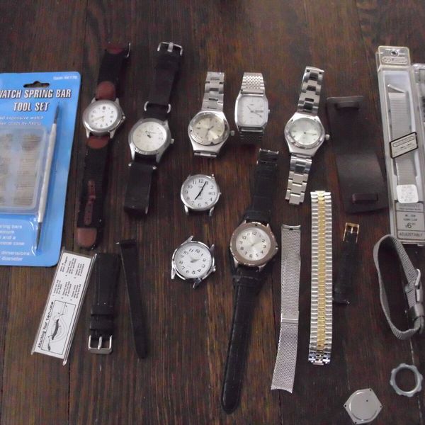 Wristwatch Lot Timex, Columbia, swiss army Del Sol for repair ...
