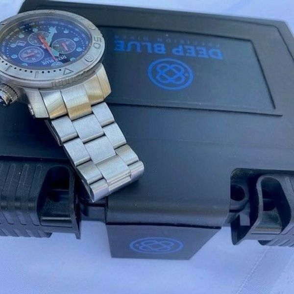 Deep Blue Precision Juggernaut 1000 Swiss Quartz Mens Diver Watch ...